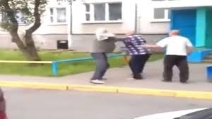 Villa del Totoral: un hombre de 70 años incitó pelear en plena vía pública